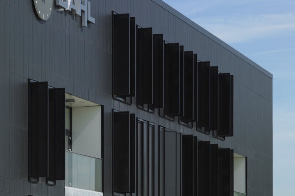 Einsatz & Anwendung der TONALITY Keramikfassade